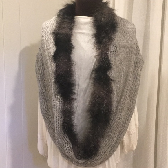Surell | Accessories | Surell Infinity Knit Loop Scarf Faux Fur Grey ...